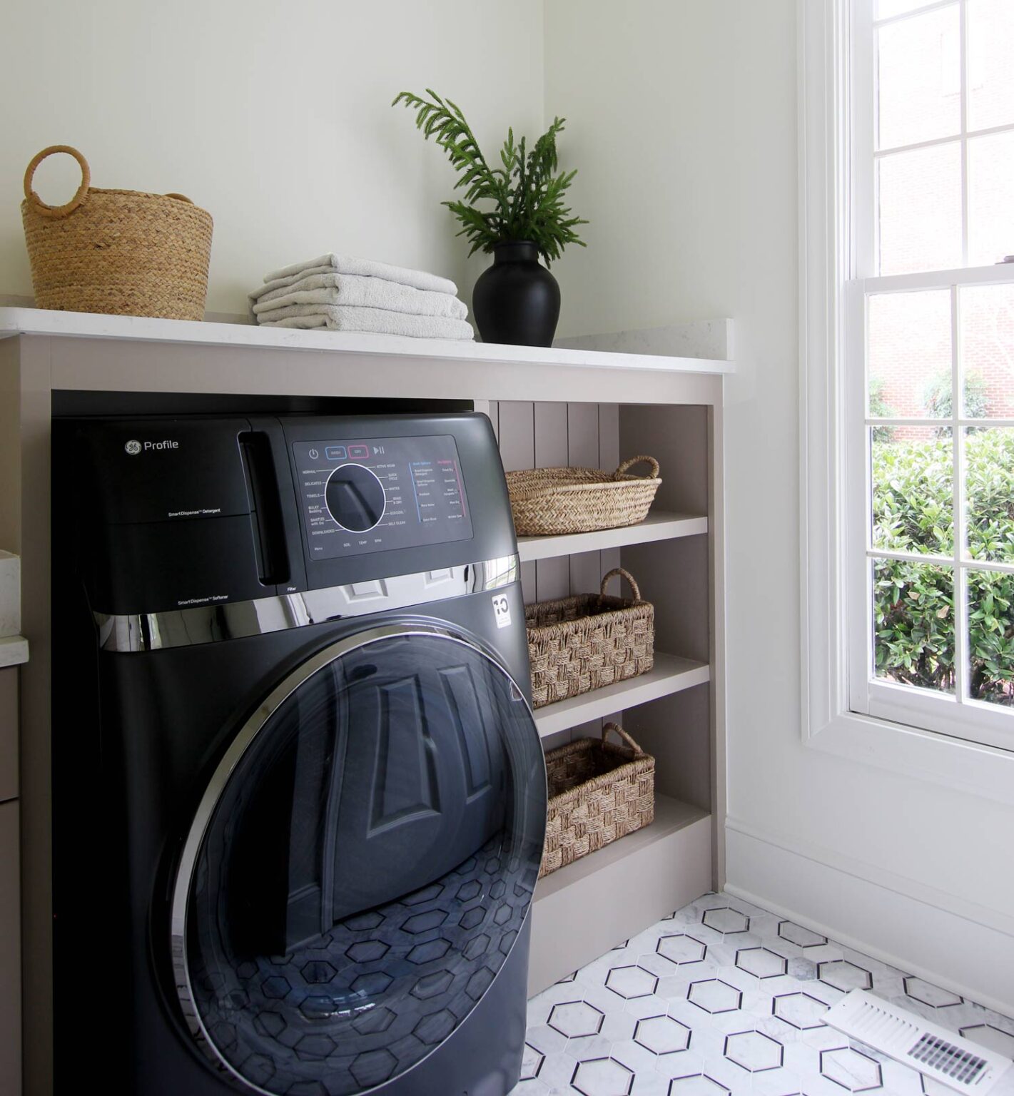 All-in-One Ventless Washer Dryer Combo: Our Review - Plank and Pillow
